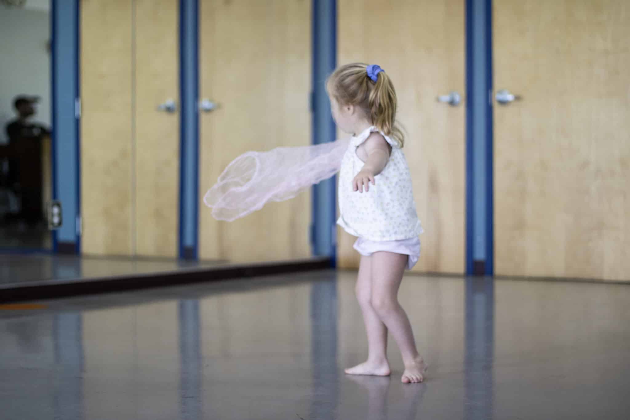 STUDIO CLASSES - The Dance Foundation